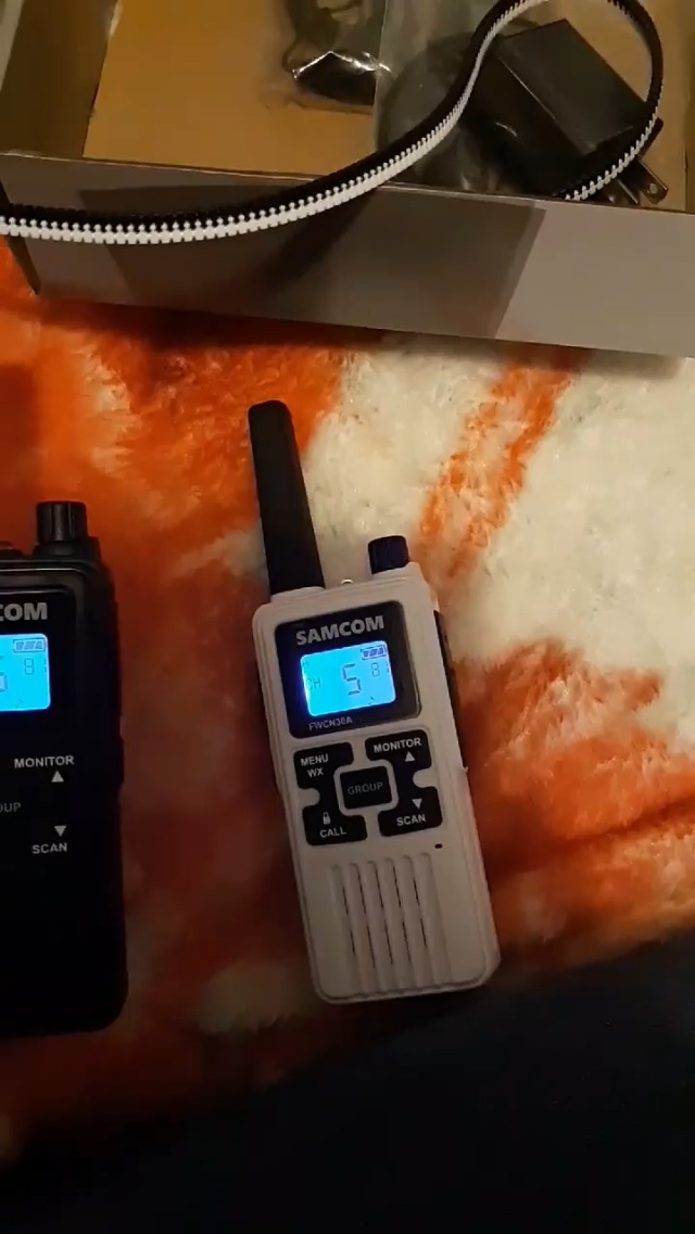 Watch SAMCOM FWCN30A Two Way Radio with NOAA Weather Alert on Amazon Live