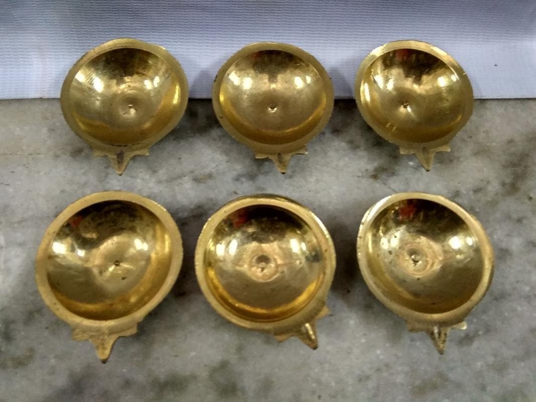 Buy Kumbakonam Traditional Agal Vilakku Brass/Karthigai Agal ...