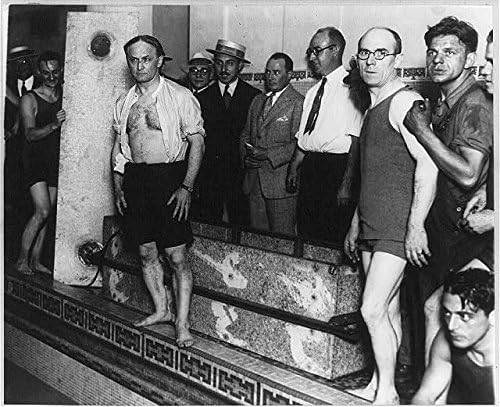 HistoricalFindings Photo: Harry Houdini,Hotel Shelton, York,Coffin,90 ...