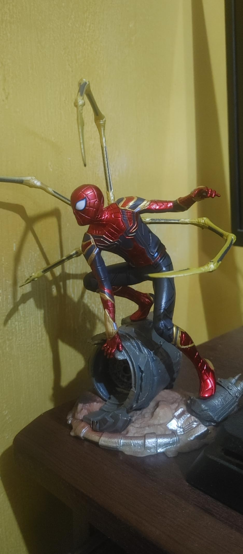 Fanbois Collectors Spiderman Instant Kill | Action Statue : Amazon.in ...