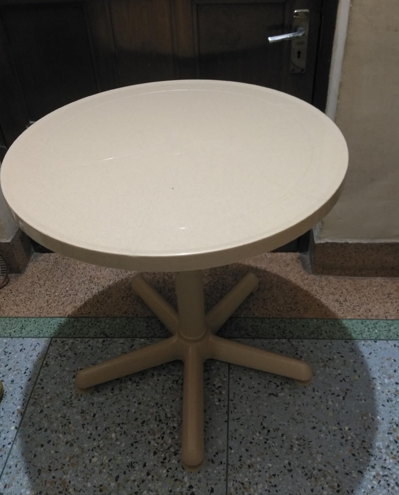 SkyGlamour Supreme Penta Round Plastic Table for Home, Garden, Living ...