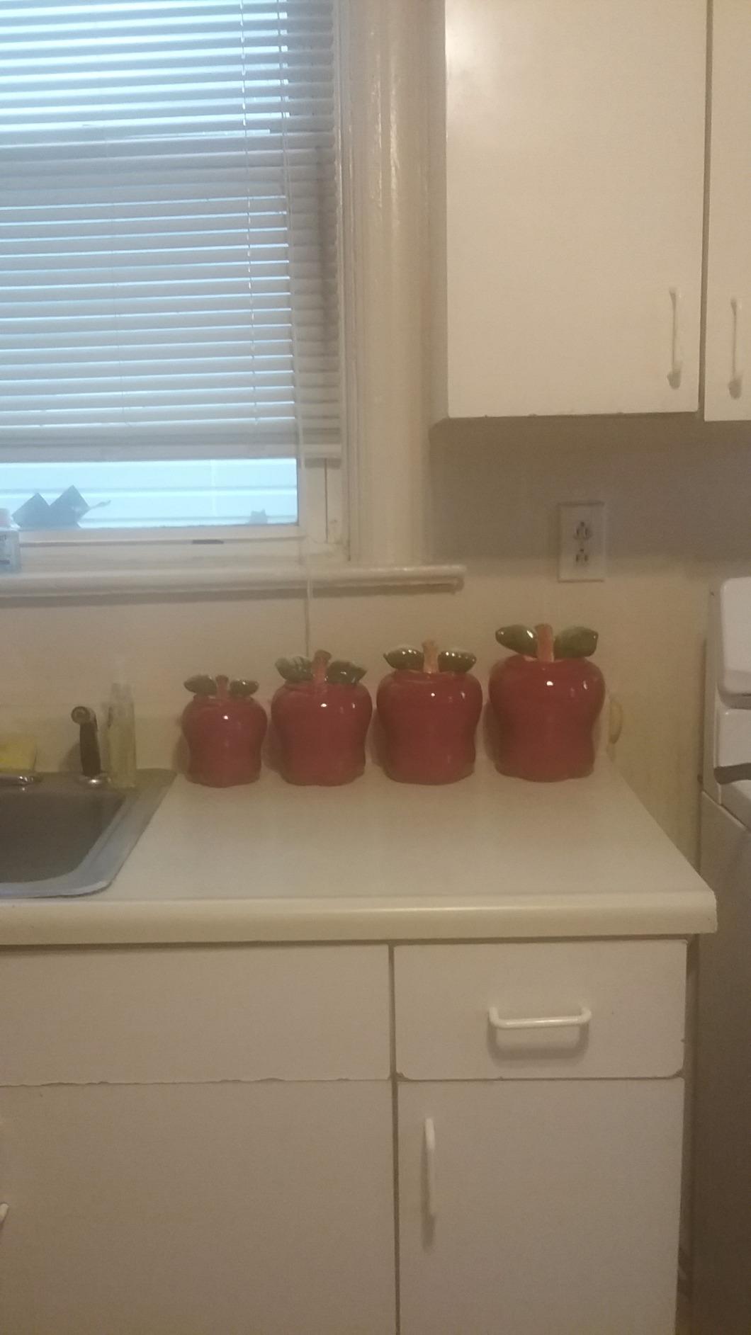 Amazon.com: Set of 4 Apple shaped red ceramic CANISTERS country kitchen ...