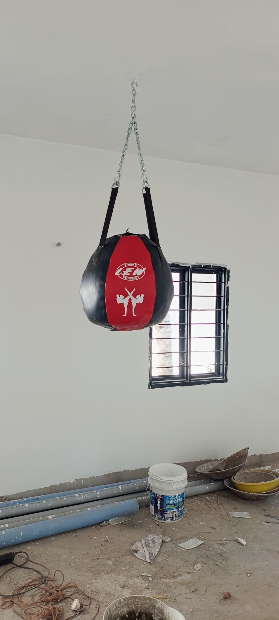 LEW Unfilled Wrecking Ball Punching Bag – Heavy-Duty Boxing Equipment ...