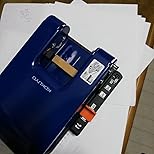 Amazon | コクヨ 穴あけパンチ 2穴 ラクアケ 用紙サイズガイド付 52枚 青 PN-G52B | 穴あけパンチ | 文房具・オフィス用品