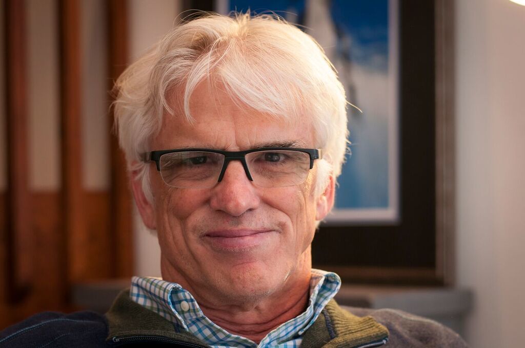 Amazon.com: Daniel Lowe: books, biography, latest update