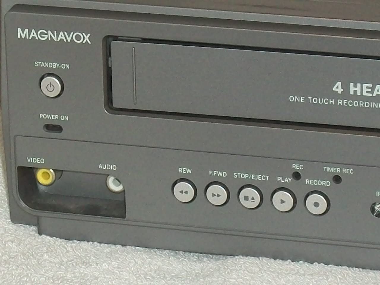 Snapklik.com : Magnavox MWD2206 DVD/VCR Combination Player