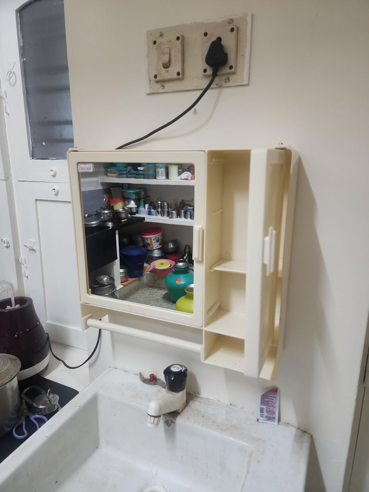 NAVRANG INNOVATIONS Plastic Duro Bathroom Mirror Cabinet with Shelves ...