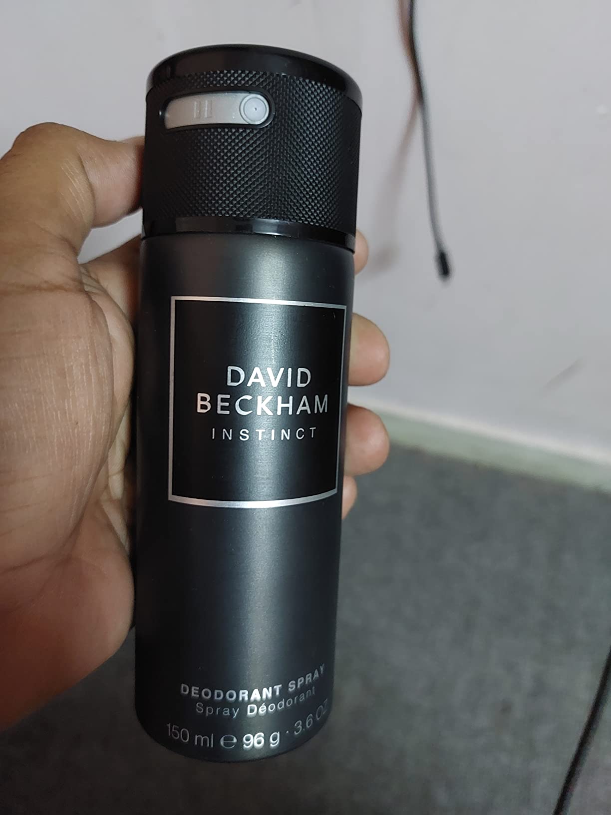 David Beckham Instinct Fresh Deodorant Spray For Men - 150Ml : Amazon ...