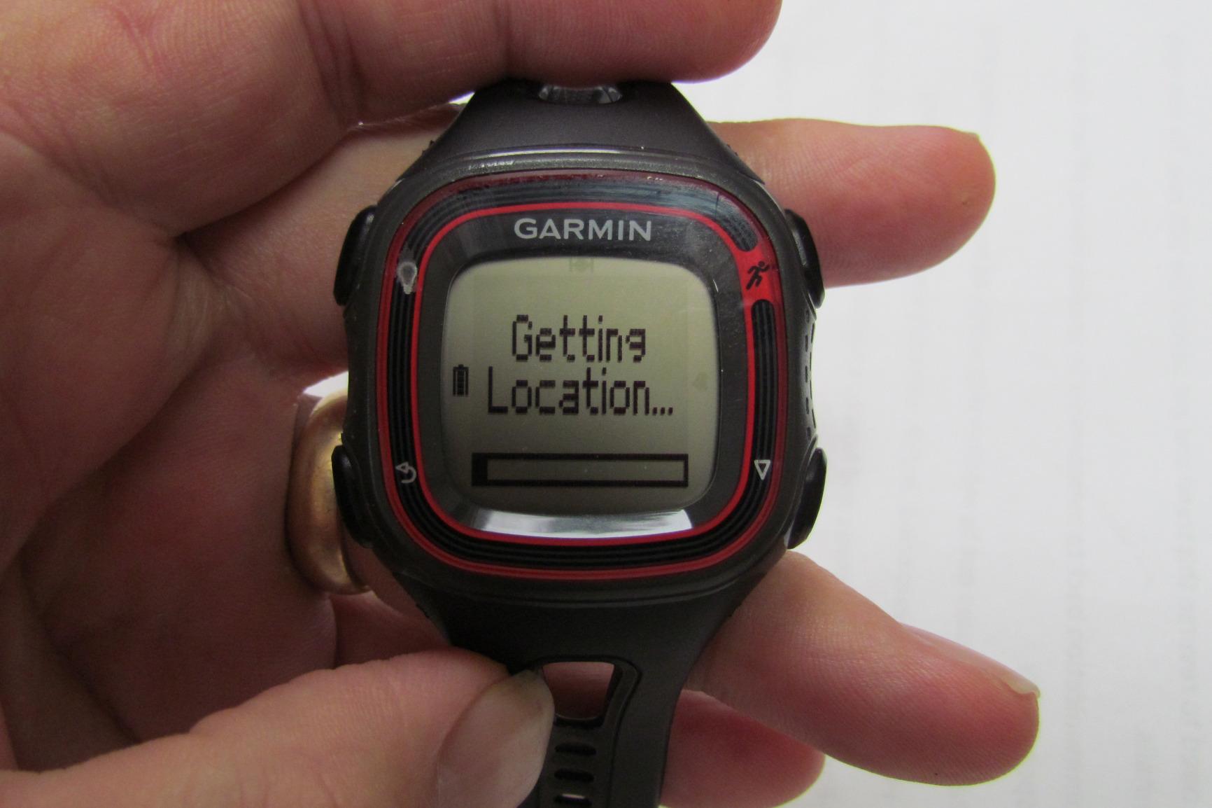 Amazon.com: Garmin Forerunner 10 GPS Watch (Black/Red) : Electronics