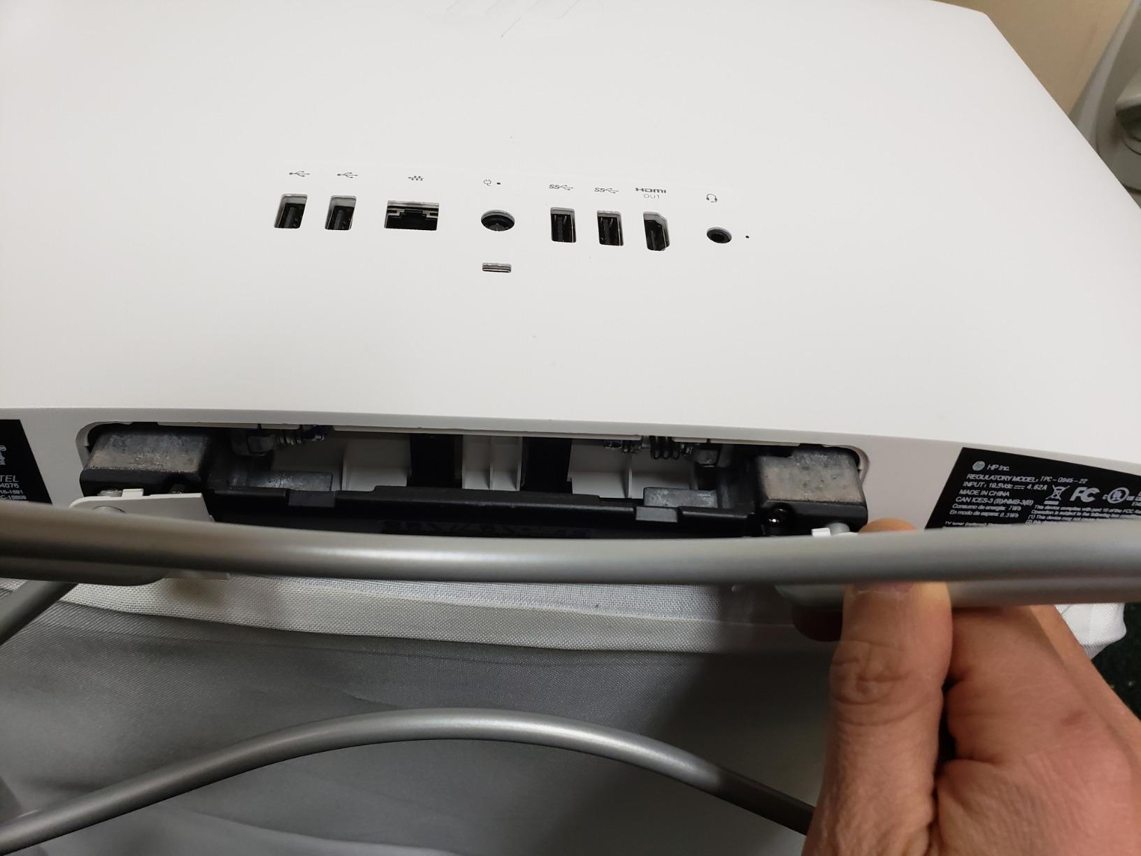 Amazon.com: HP 22-Inch All-in-One Computer, Intel Core i3-8130U, 4GB ...