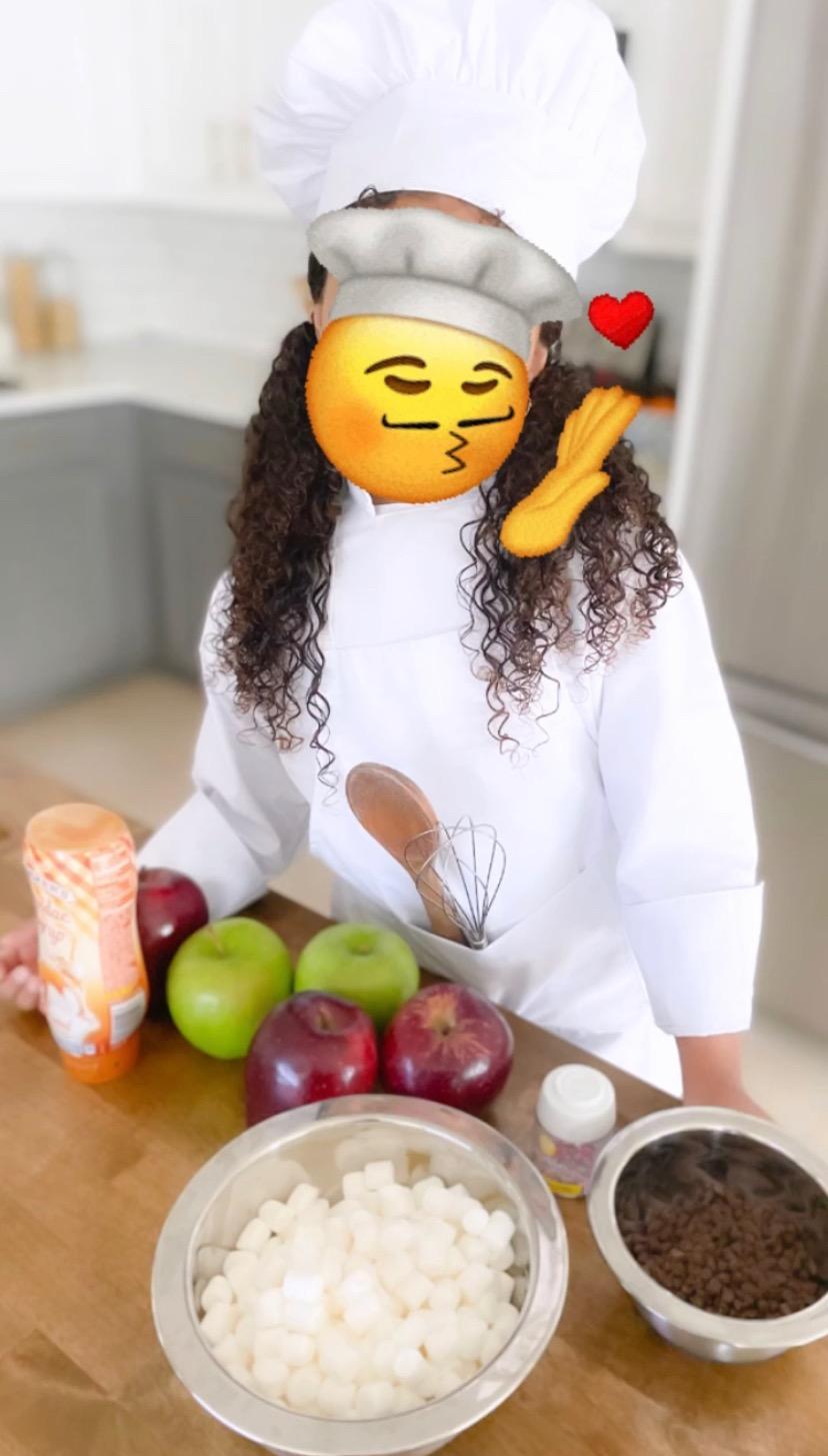 Amazon.com: CHEFSKIN Kids Children Chef White Set : 1 Long Sleeve Chef ...