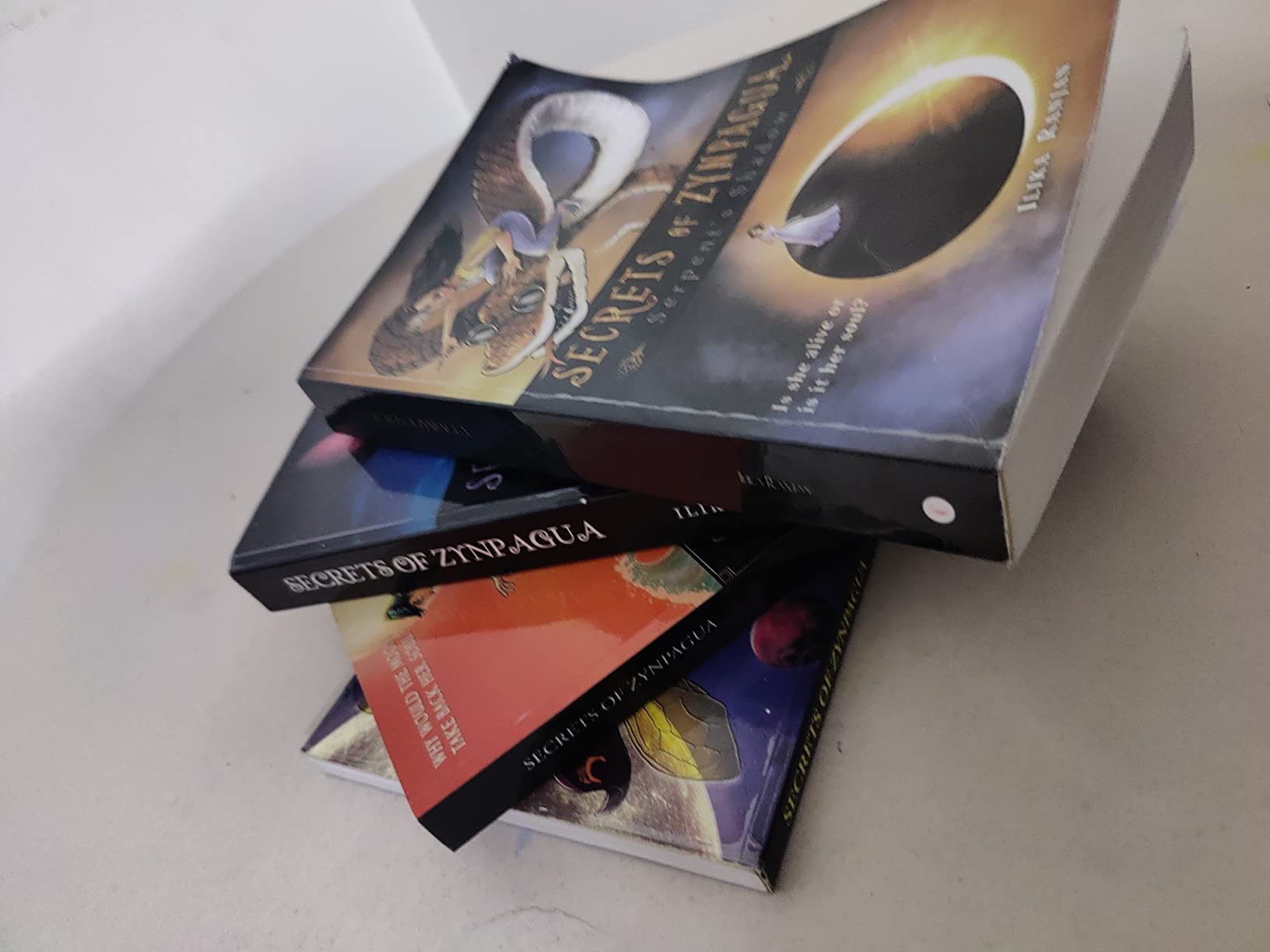 Secrets of Zynpagua: Serpent's Shadow : Ilika Ranjan: Amazon.in: Books