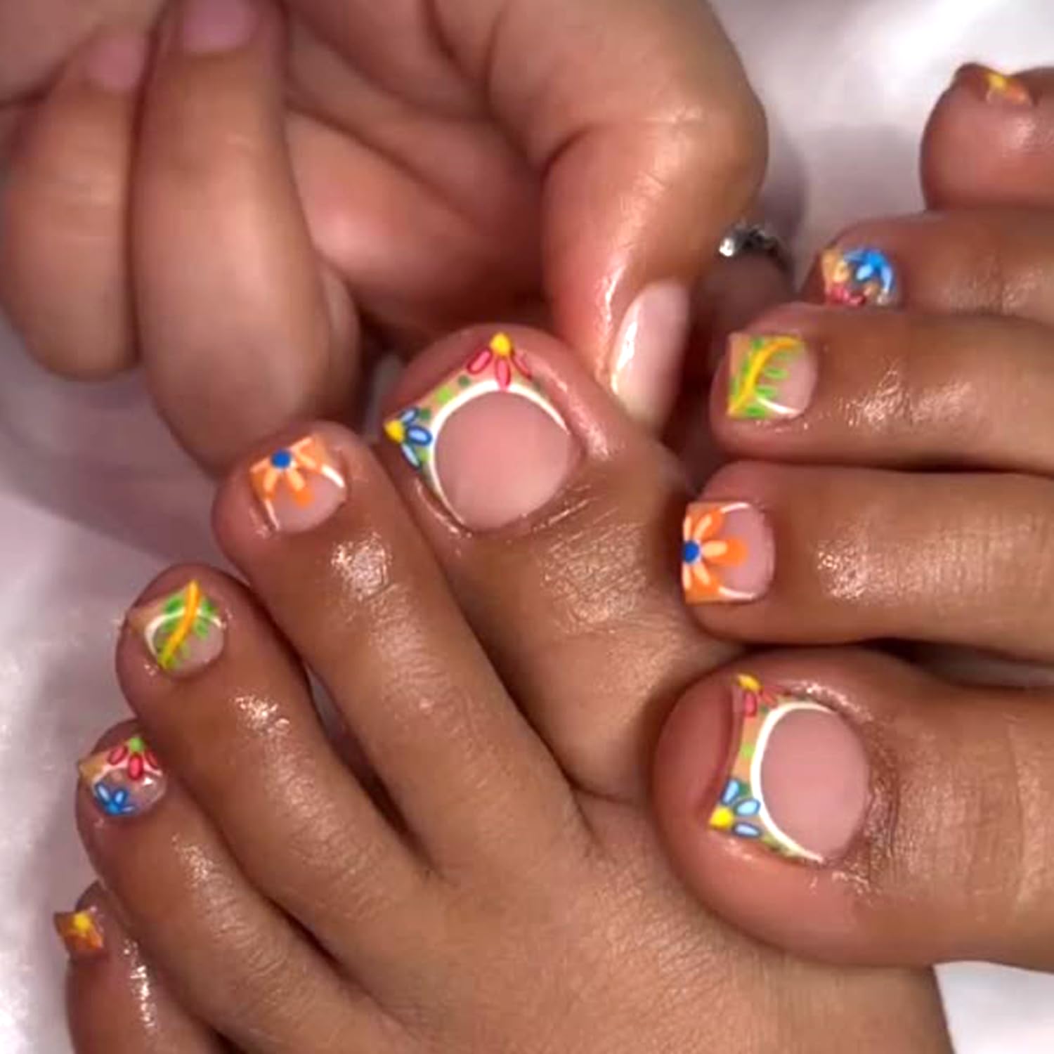 Amazon.com: LWTZLW French Tip Press on Toenails Short Square Color ...