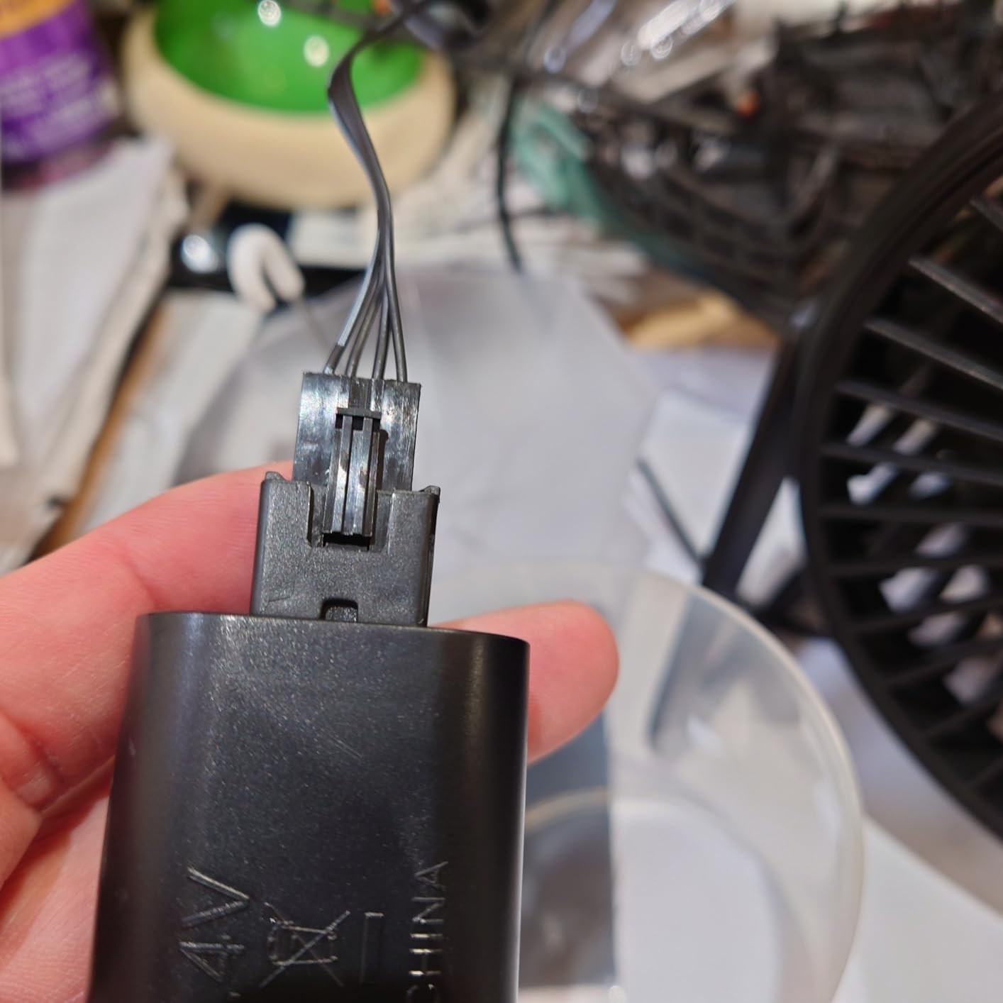 Amazon | 水鉄砲 電動 EagleStone 電動ウォーターガン 電動水鉄砲 おもちゃ 水遊び 玩具 ウォーターガン 自動給水 10m超強力飛距離 連発出水 大容量貯水 280ML貯水 ...