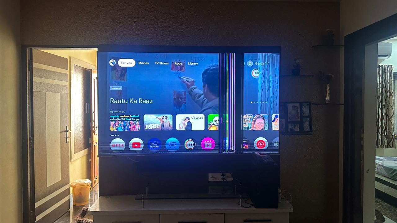 Vu 215 cms (85 inches) Masterpiece Series 4K Ultra HD Smart QLED TV 85QV (Jetplane Grey ...