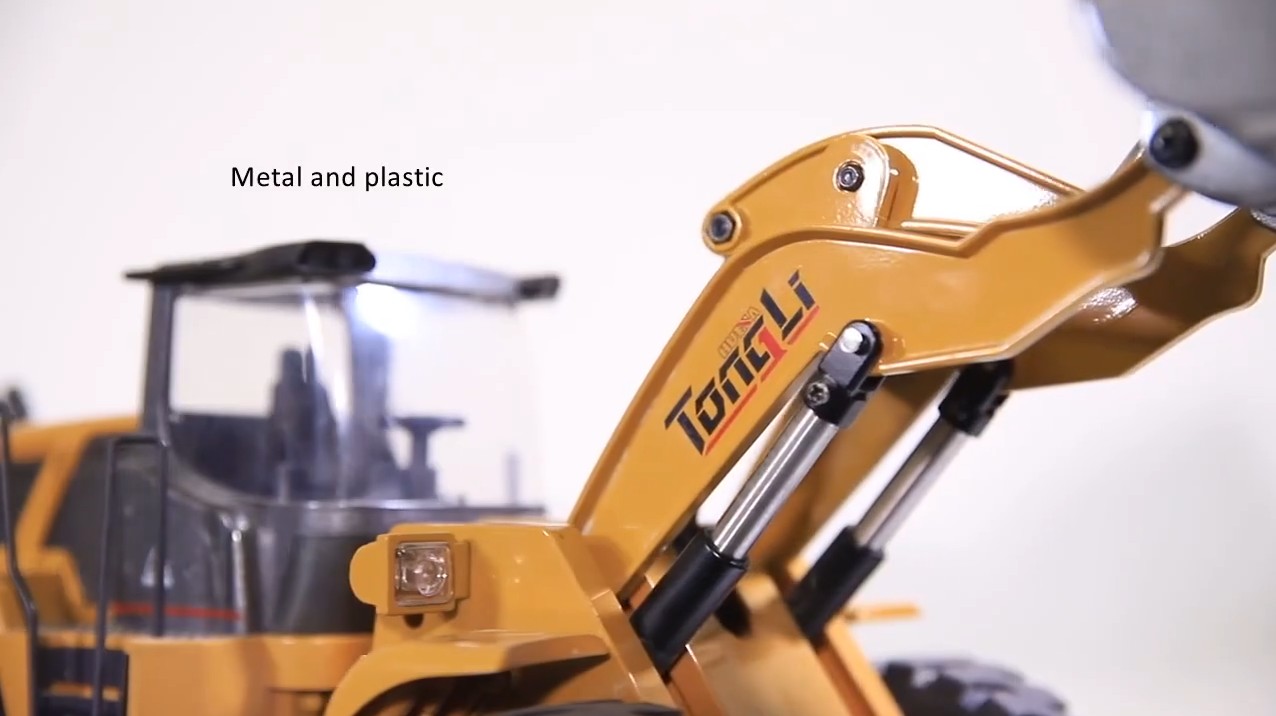 Watch Tongli 1583 wheel loader on Amazon Live