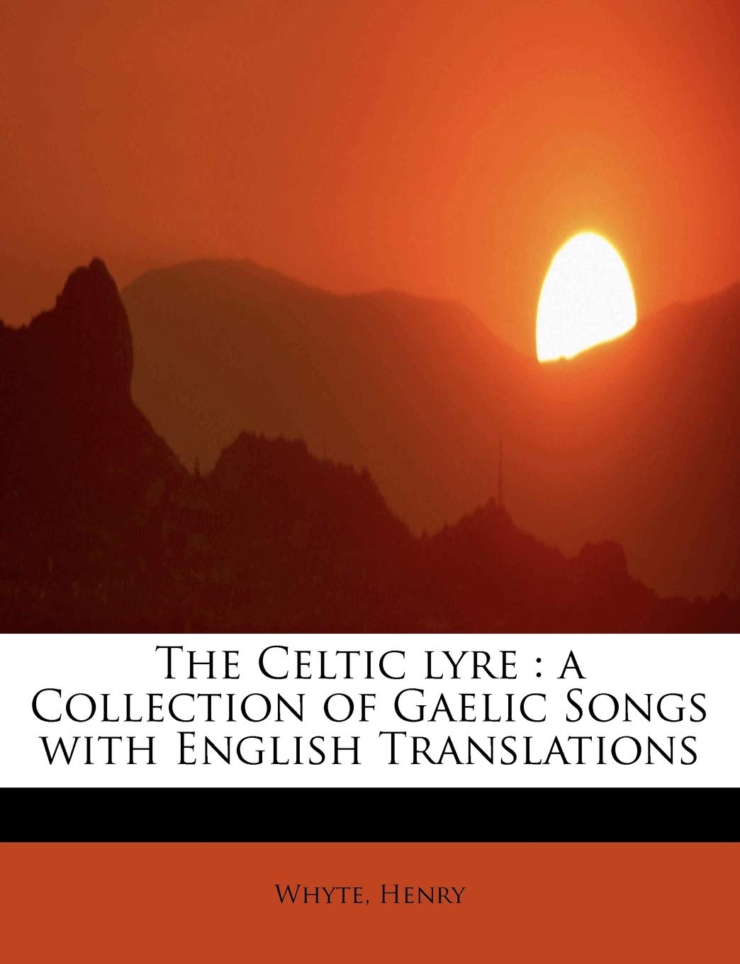 Amazon | The Celtic Lyre: A Collection of Gaelic Songs with English ...