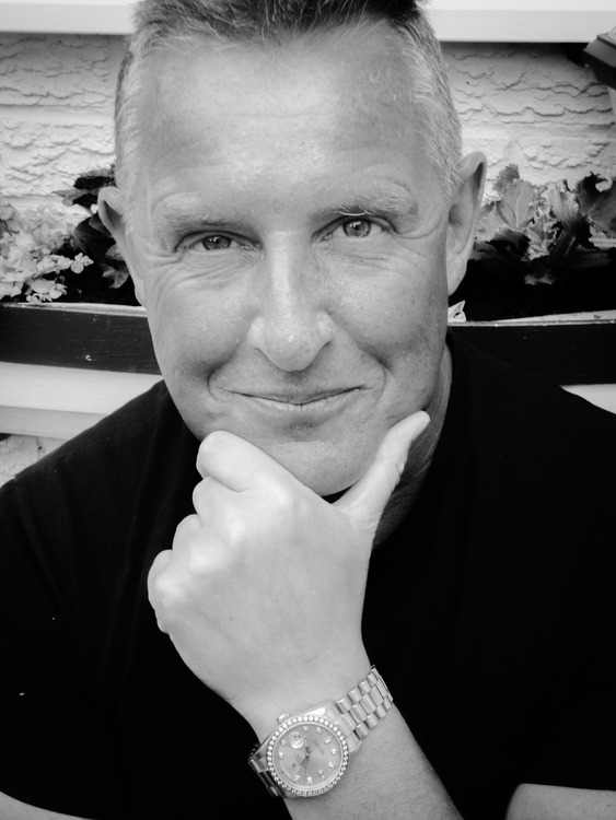 Amazon.co.uk: Dale Harker: books, biography, latest update