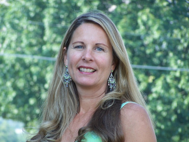 Amazon.com: C. Marchi: books, biography, latest update