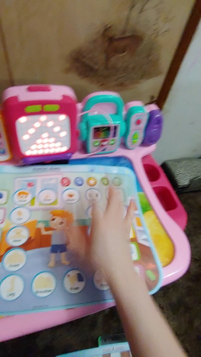 Watch Vtech touch and learn activity desk on Amazon Live
