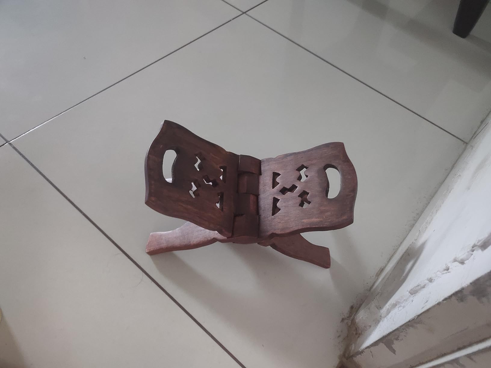 BRALCON Sheesham Wooden Book Reading Stand | Wooden Brown Rehal ...