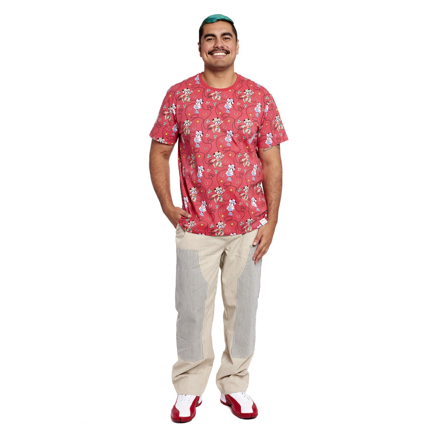 Amazon.com: LOUNGEFLY DISNEY WESTERN MICKEY AND MINNIE LASO UNISEX TEE ...