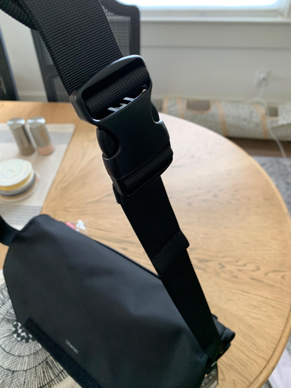 ULANZI Sling Camera Case with Tripod Holder, Small Compact Camera ...