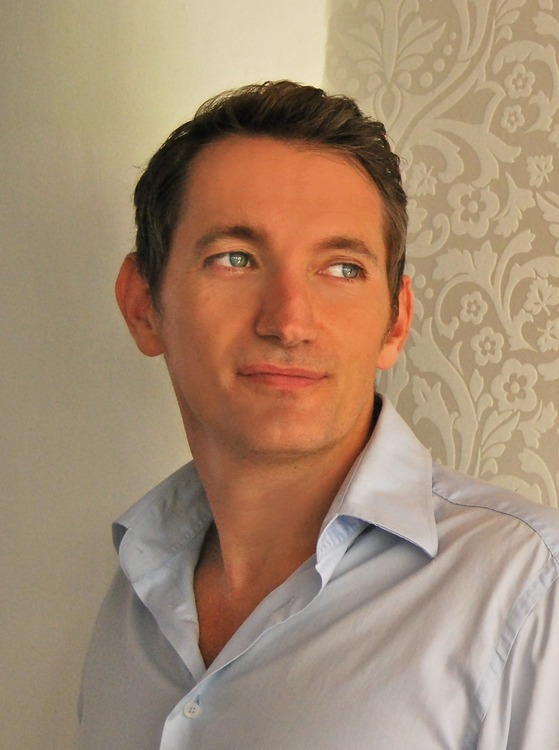 Amazon.com.au: James Davis: books, biography, latest update