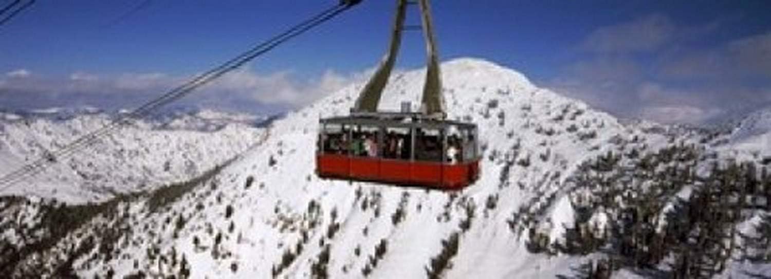 Amazon.com: Posterazzi PPI127551L Overhead Cable car Snowbird Ski ...
