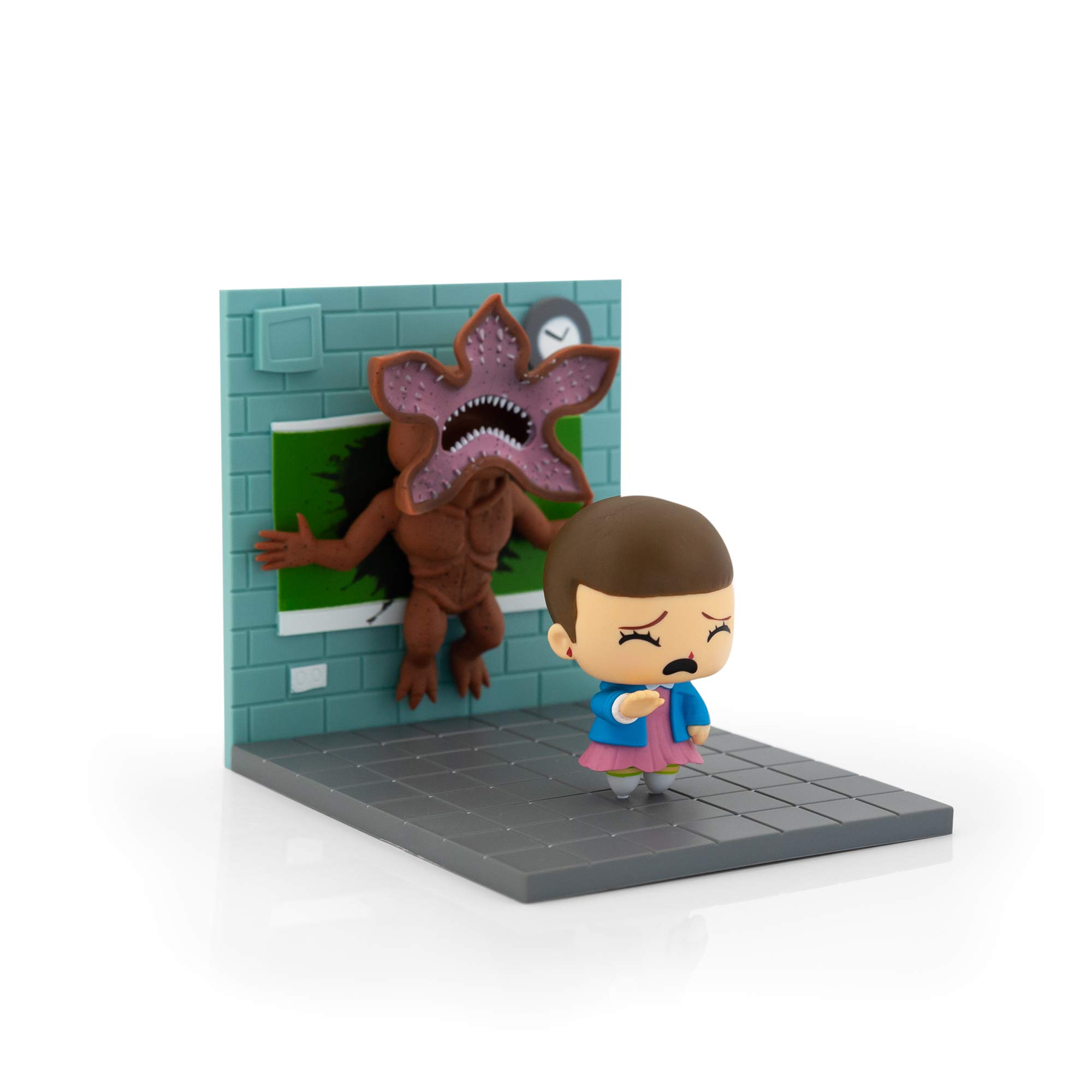 Buy Loot Crate Stranger Things Eleven Vs. Demogorgon Exclusive Diorama ...