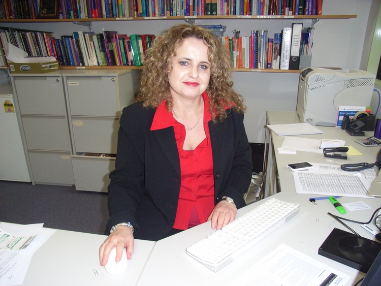 Amazon.com: Melanie Birks: books, biography, latest update