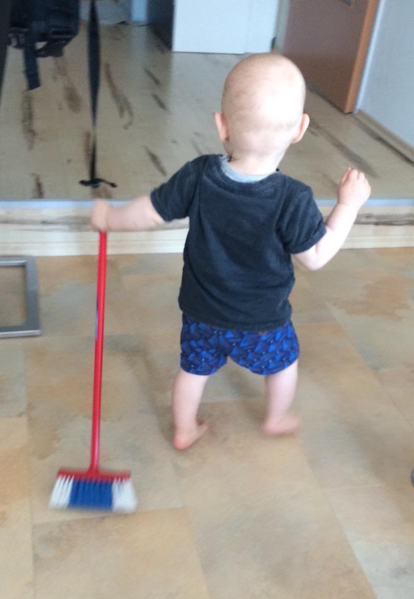 Theo Klein 6706 Vileda Broom Set on Blister Card, Toy: Amazon.de: Toys