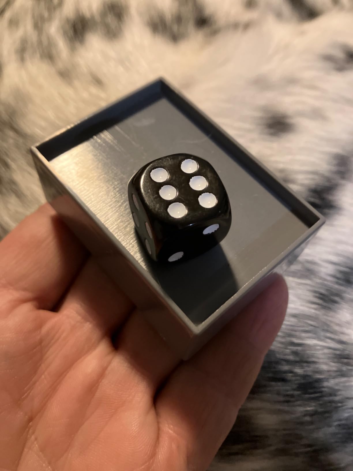 Amazon.com: ZQION 7Pcs/Box Predict Miracle Dice Turn All Into 6 Magic ...