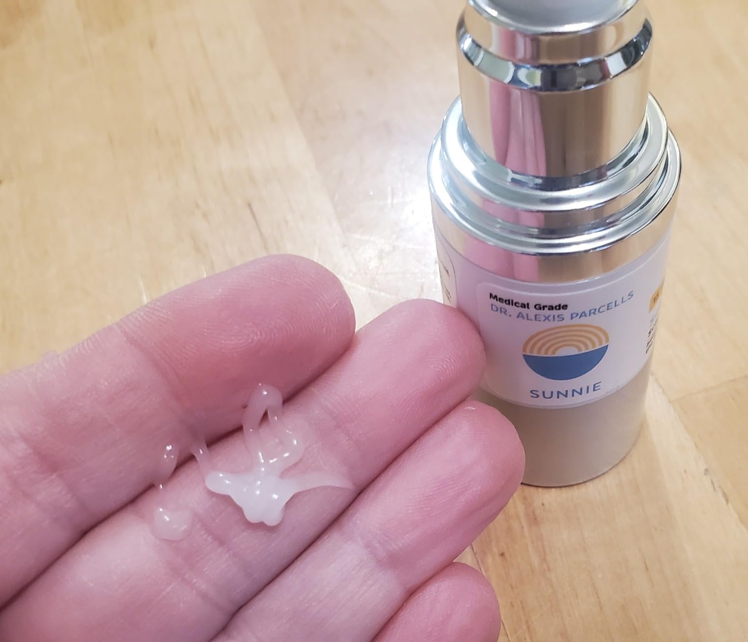 Amazon.com : SUNNIE ScarSmooth™ Bumps, Bruises & Burns Scar Reducing ...