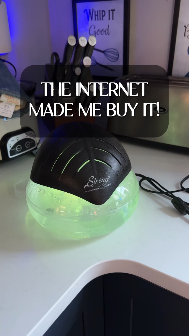 Watch The internet made me buy this on Amazon Live