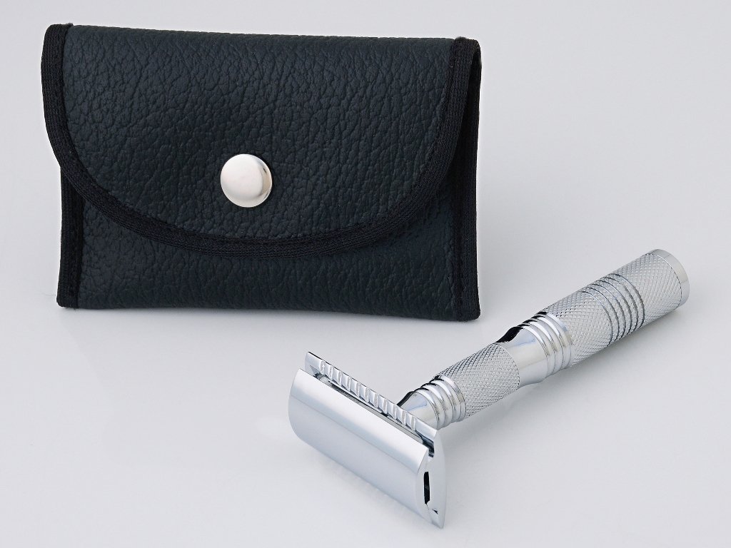 Amazon.com: Introducing the Perfect Travel Razor! Comes with 10 Topaz ...