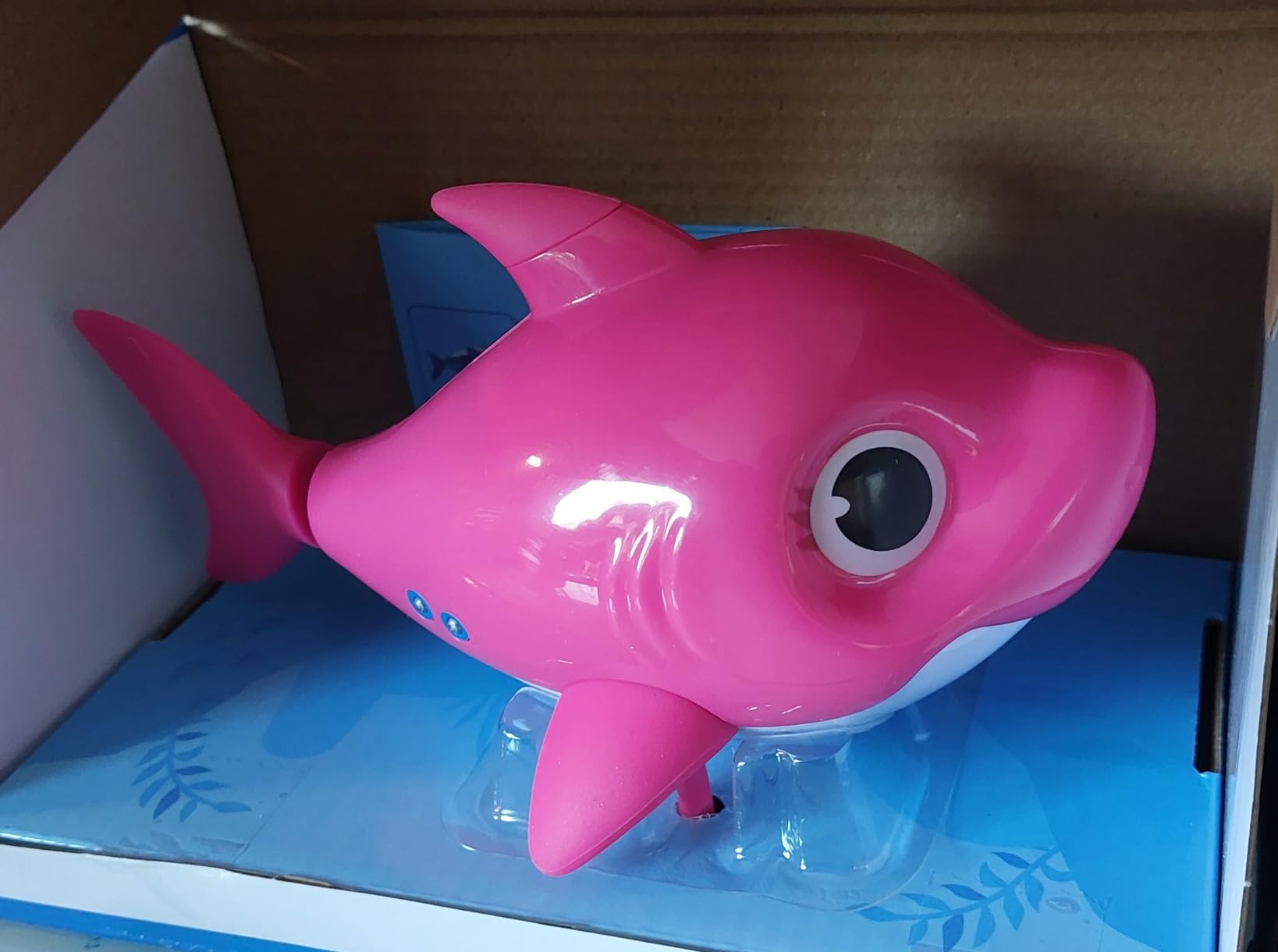 ZURU Baby Shark Bath Toy Silicone Fin - Blue, Singing Bath Toy : Amazon ...