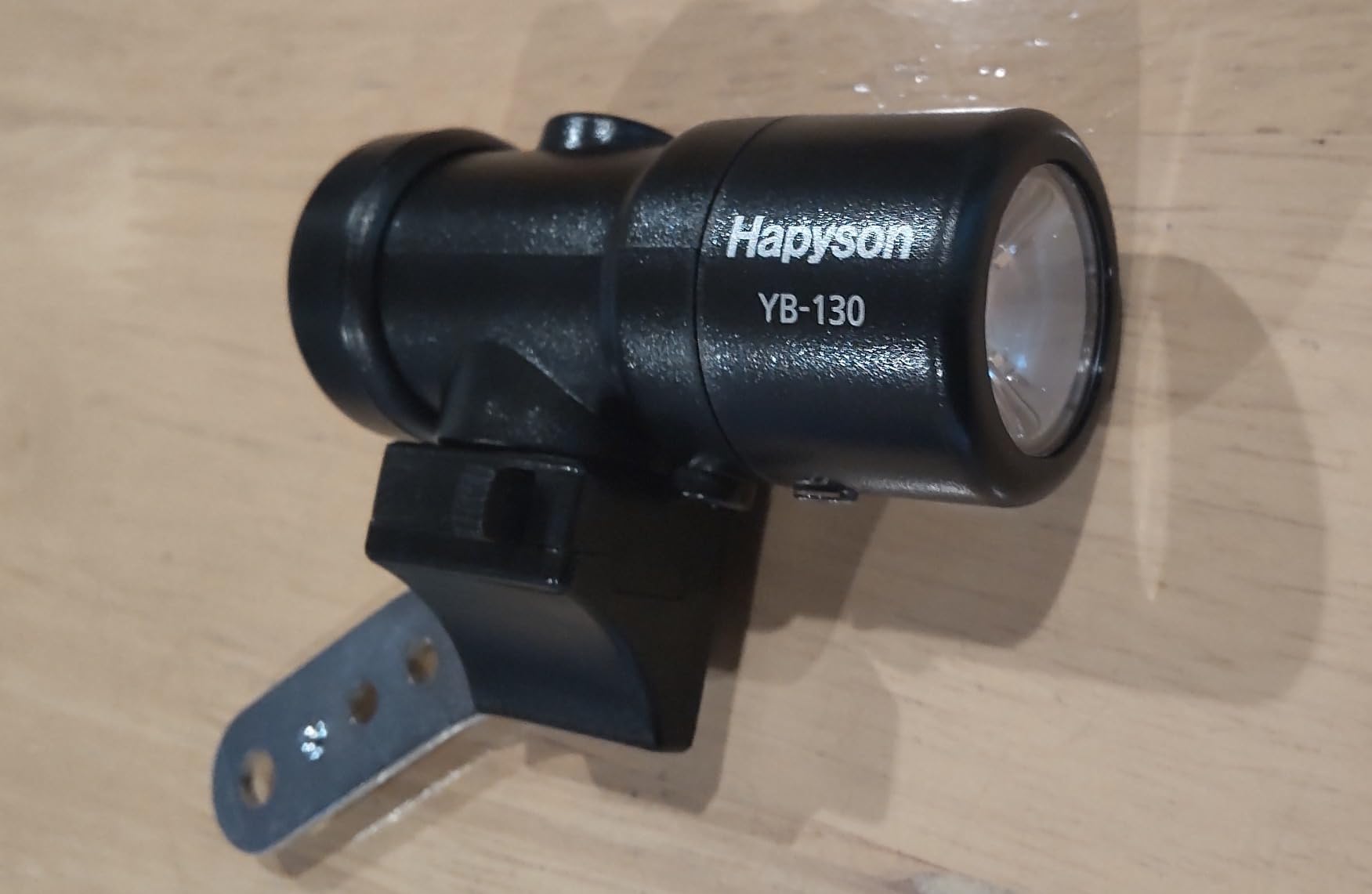 Amazon | ハピソン(Hapyson) 自転車 ライト（前フォーク取付用）自動点灯(オート)ライト IPX5防水 USB充電式 スマートランプ YB-130-K ブラック | ハピソン ...