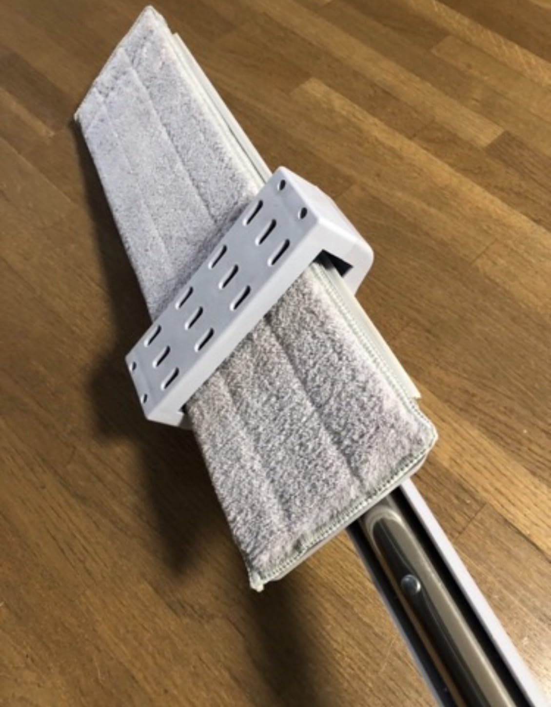 Amazon｜【絞り器+水切り】RULA 多機能142cm モップ 床掃除 水拭き 自動で挟む雑巾 手洗い不要 業務家庭乾湿両用 フロア ...