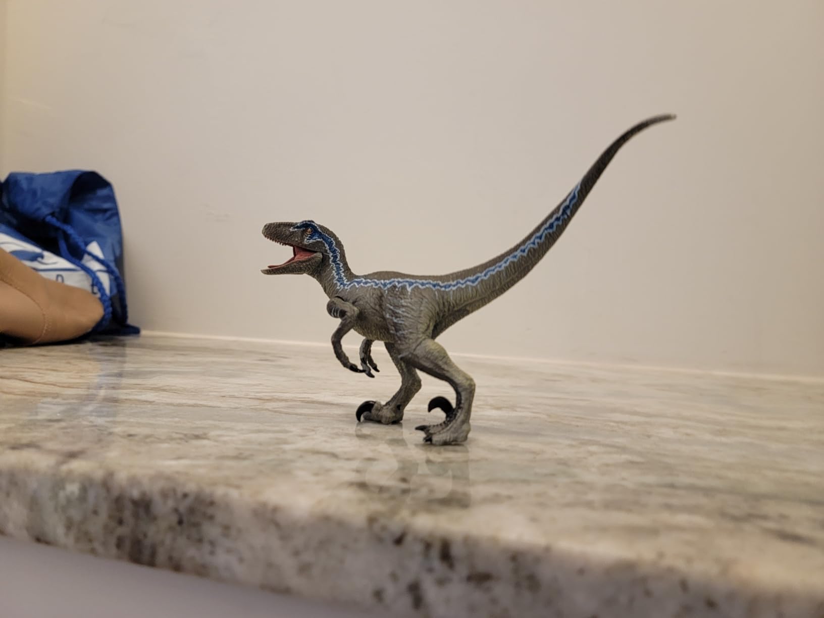 Amazon.com: Gemini&Genius Velociraptor Dinosaur Toy for Kids, Raptor ...