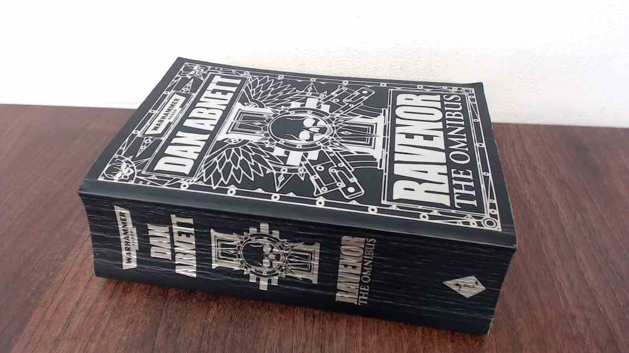 Ravenor: The Omnibus: Dan Abnett: 9781844167364: Amazon.com: Books