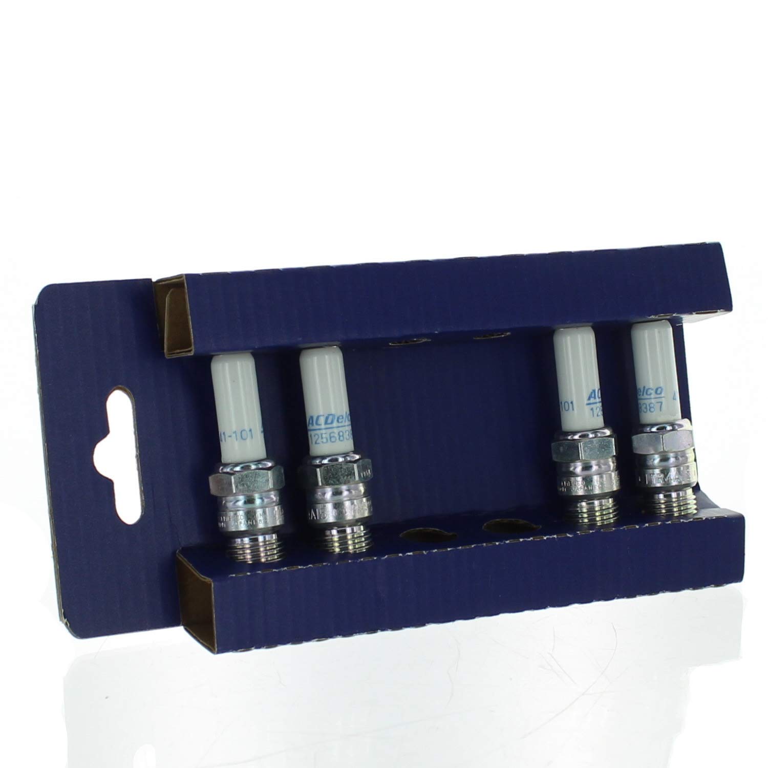 Volvo Penta Spark Plug Kit - Set of 4 -21467472 : Amazon.in: Car ...