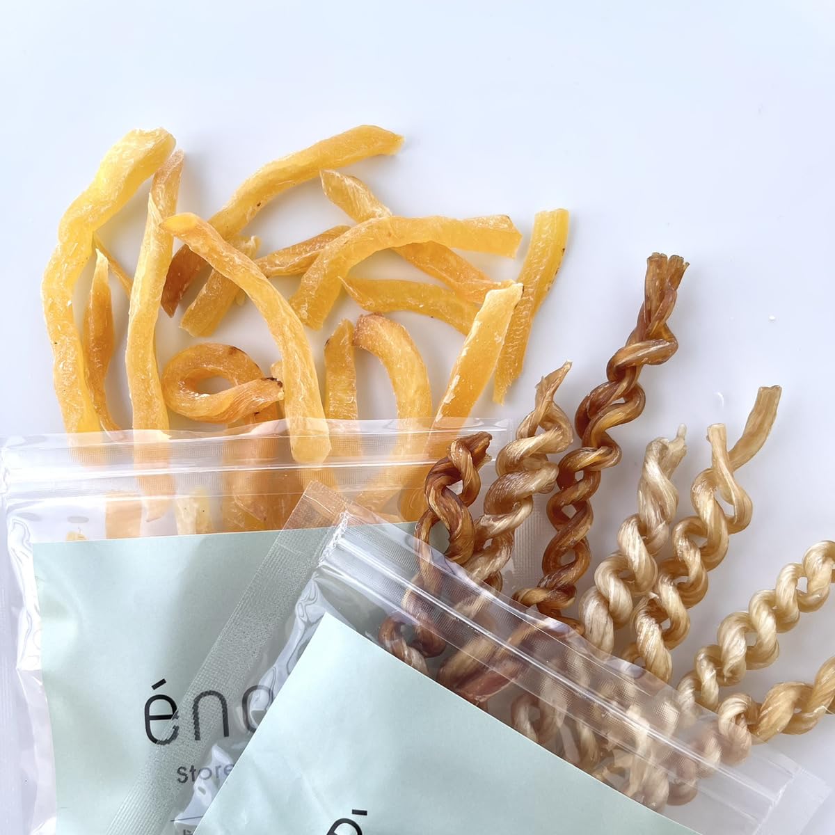 Amazon.co.jp: enone エノネ 犬 猫 おやつ 国産 無添加 自然派 馬 アキレス ツイスト ＆ 焼き芋 スティック 細切り ...