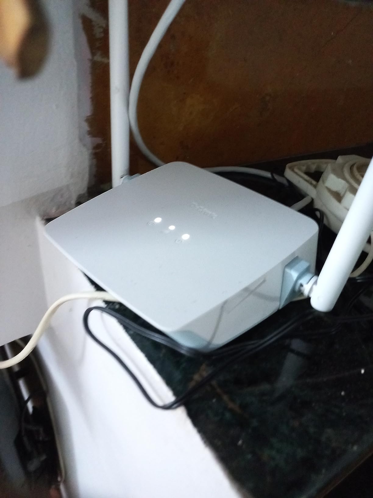 D-Link R03 N300 Eagle Pro 300Mbps Single Band Ai Powered Wi-Fi Router ...
