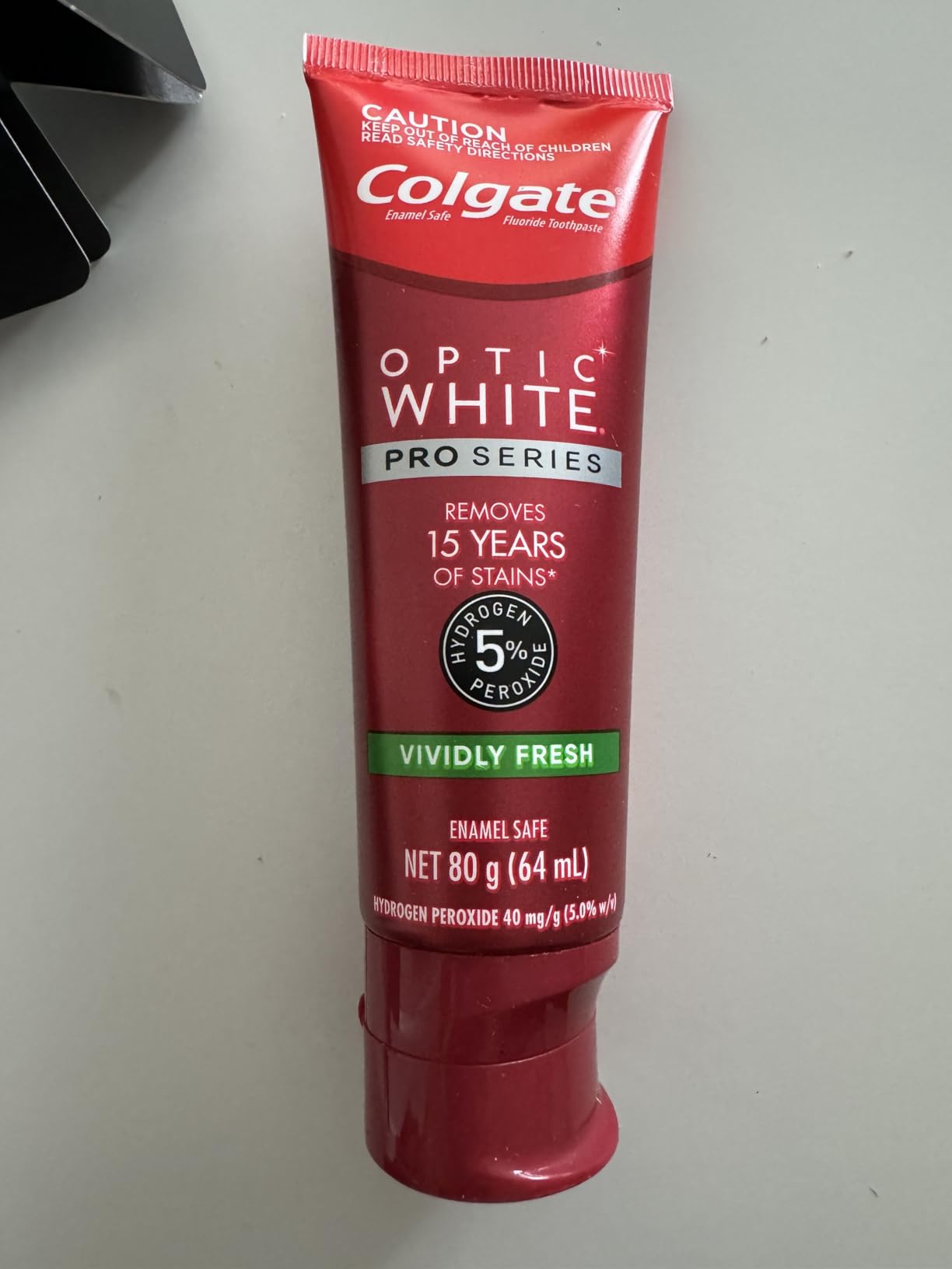 Colgate Optic White Pro Series Vividly Fresh Teeth Whitening Toothpaste ...