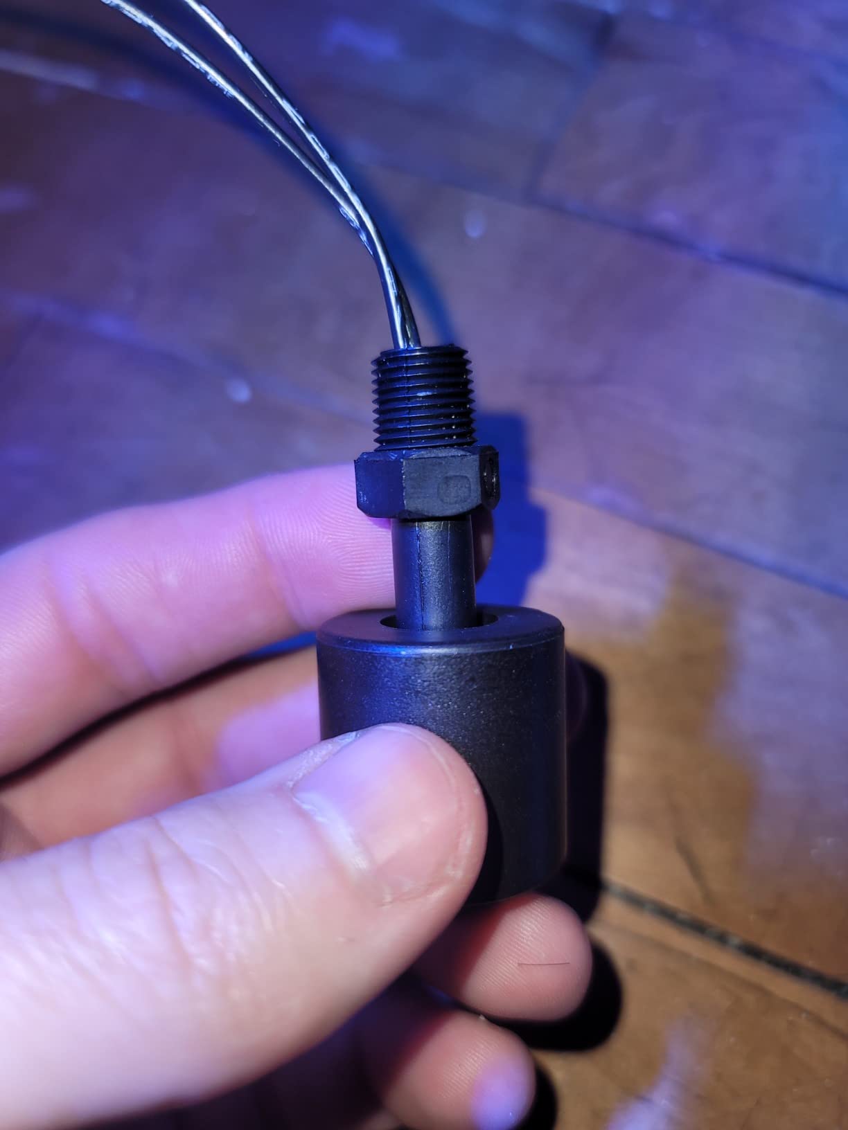 Madison M7000 Liquid Level Sensor, Miniature Float Switch, PBT and Buna ...