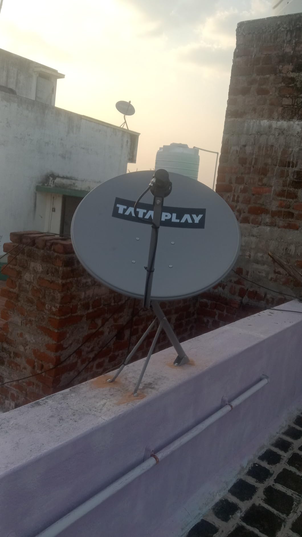 Tata Sky HD Connection with 1 Month Basic Pack & Free Installation ...