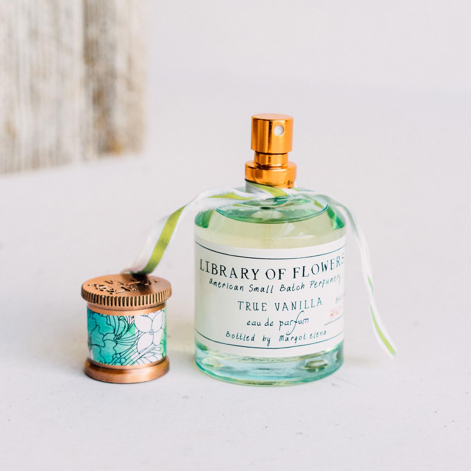 Library of Flowers Eau de Parfum A Beautiful Artisinal Perfume Crafted ...