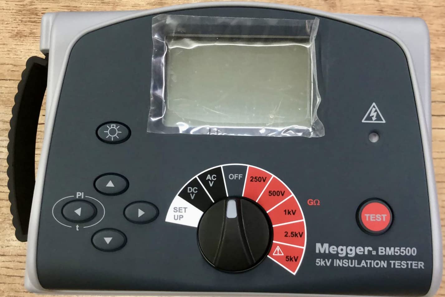 Megger BM5500 5000V Insulation Tester, Digital/Analog Display, 100GΩ ...