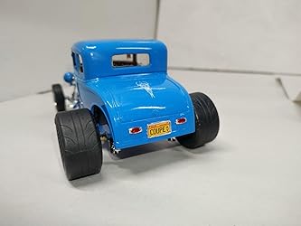 Amazon.com: Revell 85-4464 1930 Ford Model ‘A’ Coupe 2'N1 1:25 Scale ...